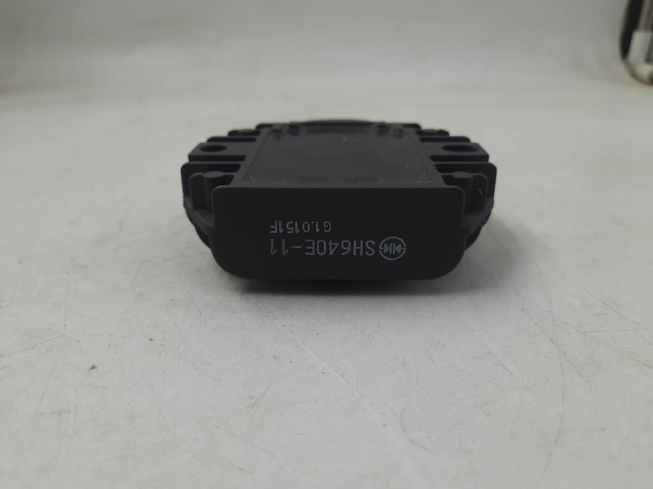 R15 V2 Rectifier 6 Pin